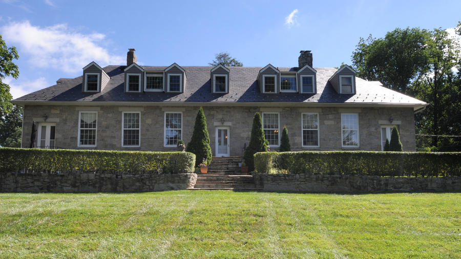 Nurturing a Family in an Old Stone Schoolhouse | Old Stone Houses